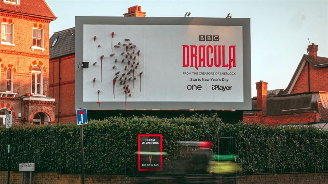 It was a bloody and chilling ad! How this billboard impressed and ...
