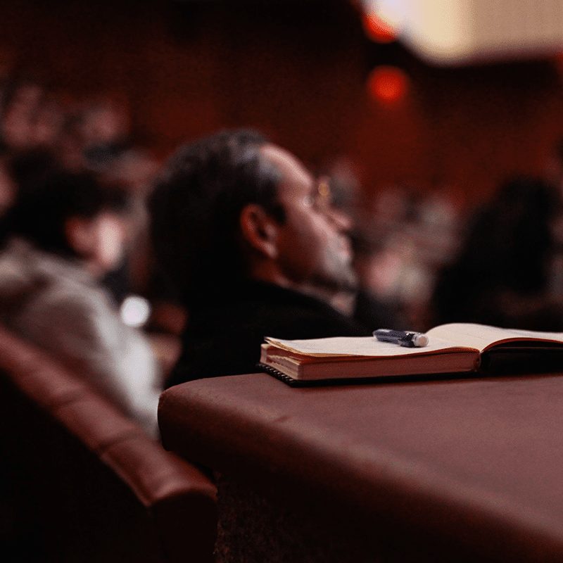 Say BYE to divided audience attention! Here's an attract-not-distract ...