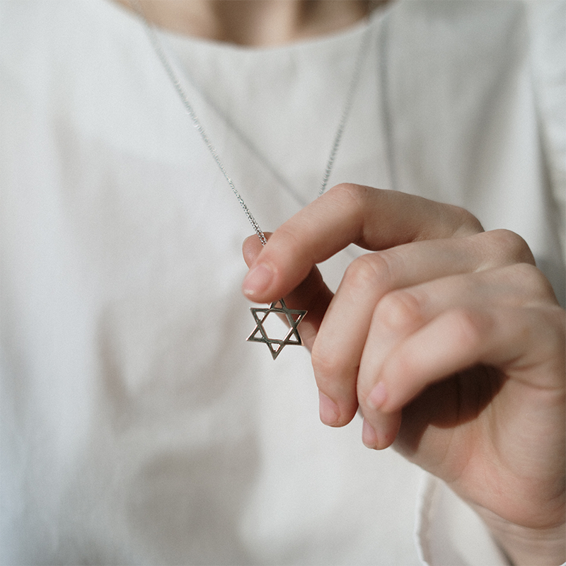 From Selfishness to Selflessness: The Story of Oskar Schindler - Valens ...